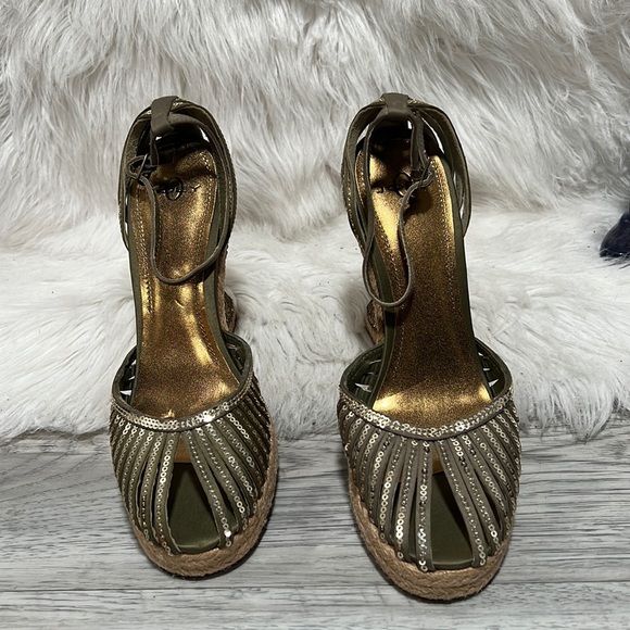 Joey | Shoes | Rare Joeys Gold Sequins Wedgesheels Size 75 M New ...